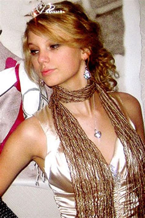 Taylor Swift Country Prom Pictures