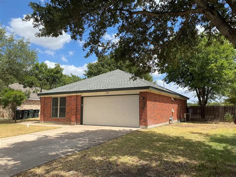 330 britni loop kyle tx 78640 house rental in kyle tx