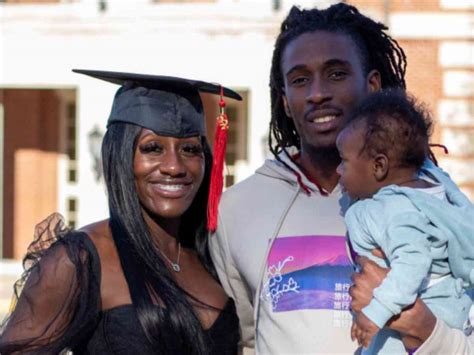 Who Is Daewood Davis Wife Queen Ray Davis