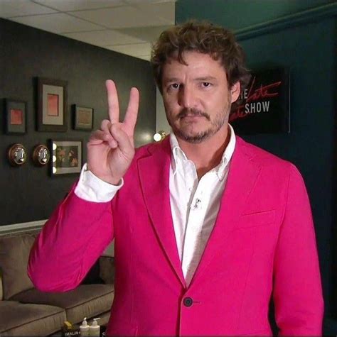 3 S Of Pedro Pascal Doing Sexy Things With His Mouth 🫦 Rpedropascal