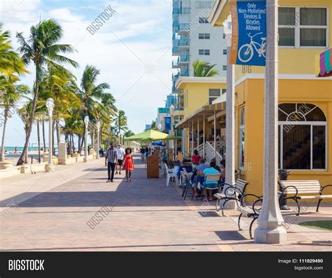 Hollywood Beachusa Image And Photo Free Trial Bigstock