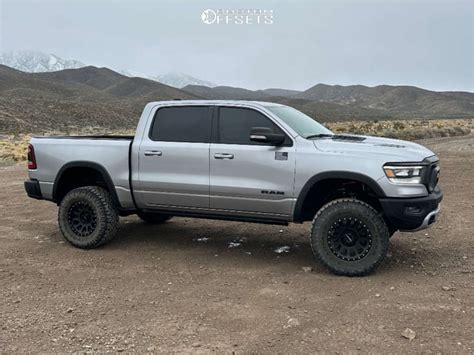 2020 Ram 1500 With 18x9 18 Method Mr305 And 35125r18 Goodyear