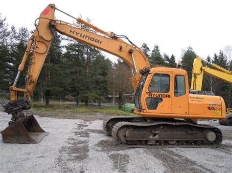 Hyundai R160lc 3 Crawler Excavator Best Pdf Service Repair Manual