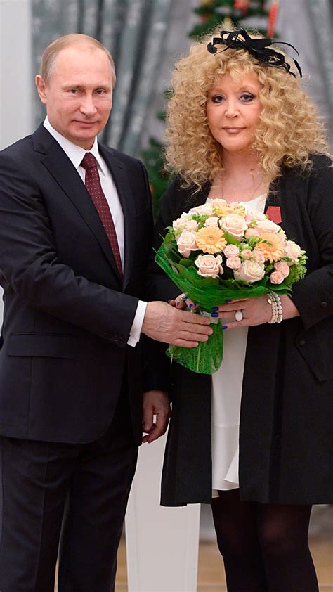 Iconic Russian Singer Asks To Be Named ‘foreign Agent Wsav Tv