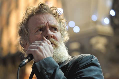 Glen Hansard Reveals The Different People He Encountered While Busking