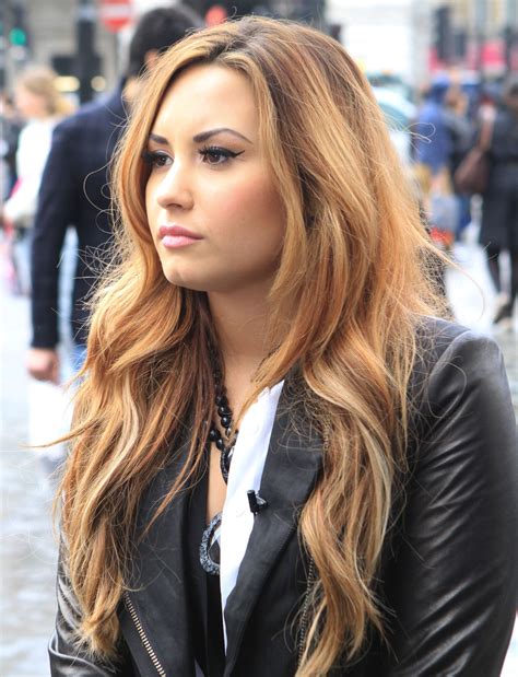 Demi Lovato Brown Hair