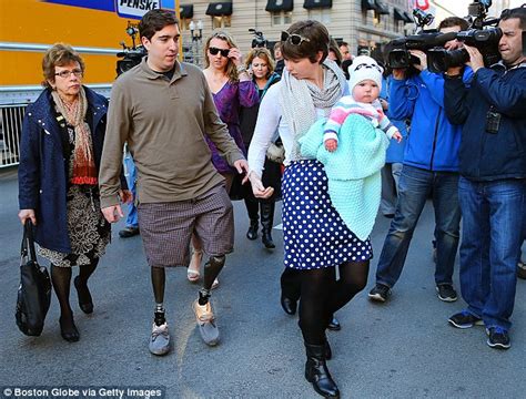 Jake Gyllenhaal Gets Into Character As Boston Marathon Bombing Survivor