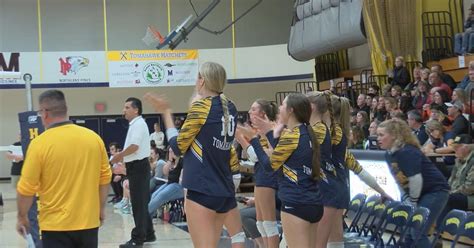 Tomahawk Volleyball Looking To Make A Run At State Behind Team Leader