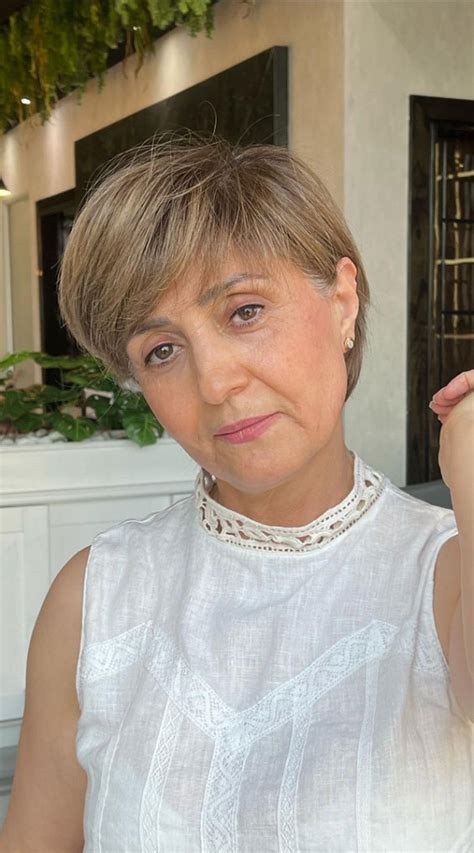 43 Chic Pixie Haircut For Women Over 50 Soft Grey Pixie With Gentle