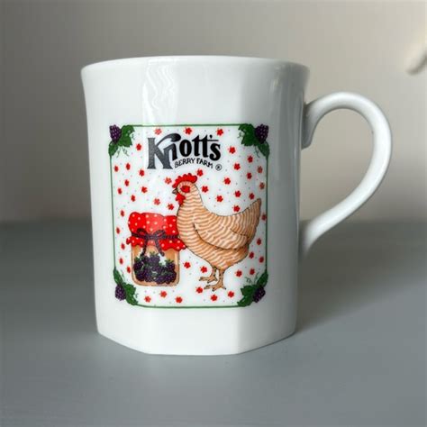 Papel Kitchen Knotts Berry Farm Rooster Chicken Hen Coffee Mug