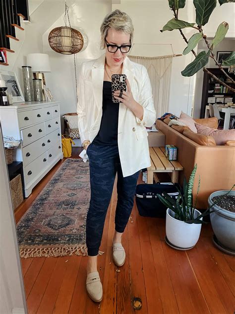 Our Favorite Vuori Joggers Styled 10 Ways The Mom Edit