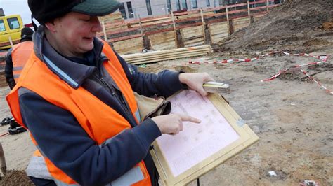 Hinweise Auf Mittelalterliche Gebäude Am Gieschen Kreisel