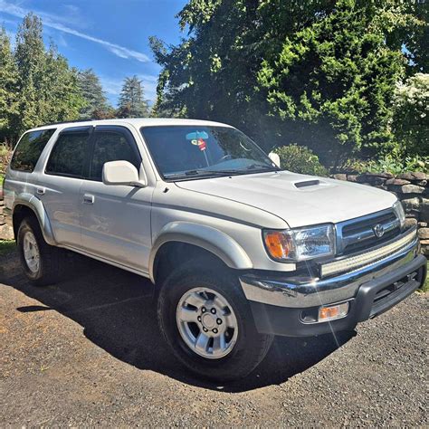 2000 Toyota 4runner · Sr5 Premium Sport Utility 4d