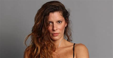 Cine Este Angela Forero De La Survivor România 2022 E Medic Veterinar Viva Ro