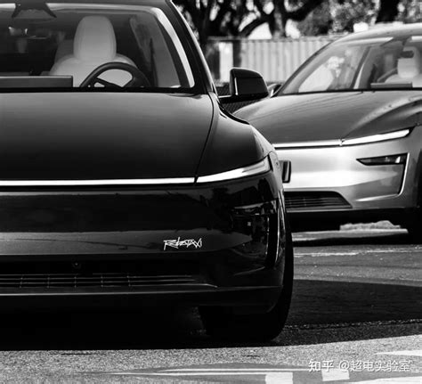 特斯拉无人车开跑，画了这么久的饼，终于可以吃了 知乎