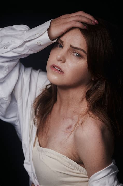 Elly Models Photo Portfolio 0 Albums And 17 Photos Model Mayhem