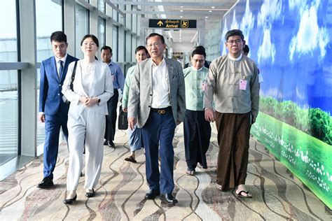 ပြည်ထောင်စုဝန်ကြီး ဒေါက်တာကံဇော် ဖွံ့ဖြိုးမှုမျှဝေခြင်းအတွက