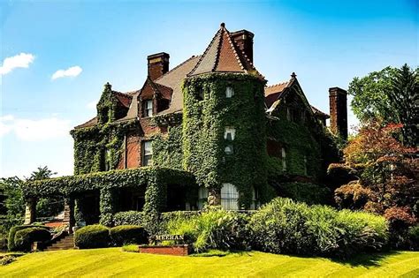 Zillow Castle Houses At Melina Baker Blog