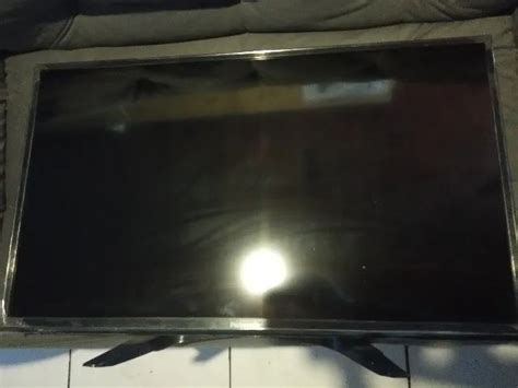 Televisor De Led Panasonic 32 Polegadas Modelo Tc 32d400b Leia O