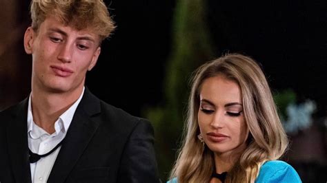 První Fake Vztah V Love Islandu David Je Podle Lidí Pubertální Hulvát A Natálka Zase Příliš