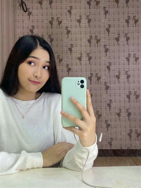 Cute Love  Babe Shots Selfie Mirror Wallpaper Scenes Quick