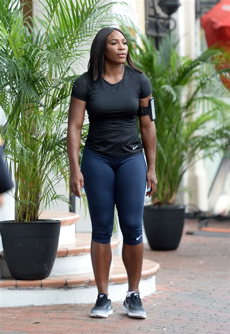 Serena Williams Shows Off Her Famous Curves In Tight Workout Gear