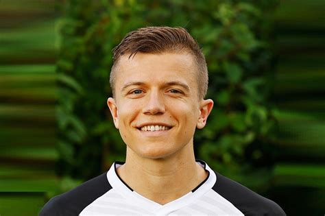 Oefenvoetbal Quinten Van Der Kraaij Scoort Bij Rentree Voor Vuc