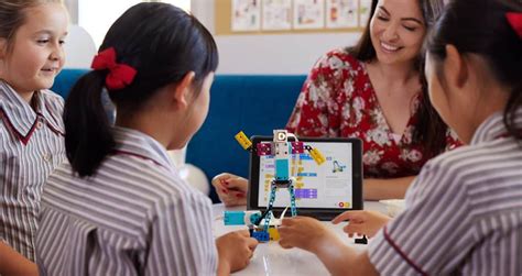 Governance Ascham School