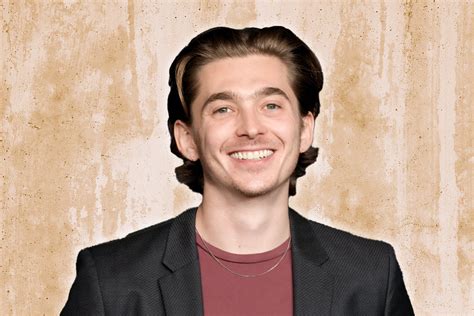 18 Things To Know About Jewish Actor Austin Abrams Hey Alma