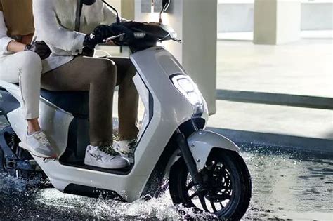 Detail Spesifikasi Skuter Listrik Honda Cuv E Yang Baru Diluncurkan Ahm