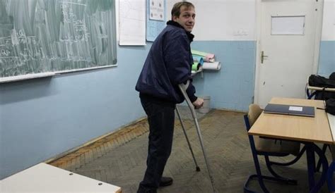 Profesor Srpskog Jezika I Književnosti Magazin Karike