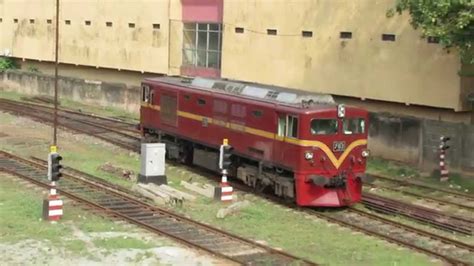 Class M5c 782 In The Process Of Running Around Its Train At The Colombo