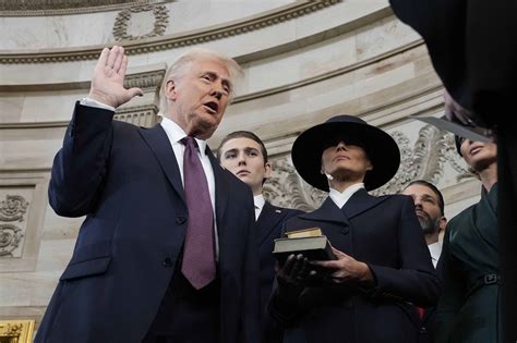 Donald Trump Toma Posesión Como Presidente Estados Unidos