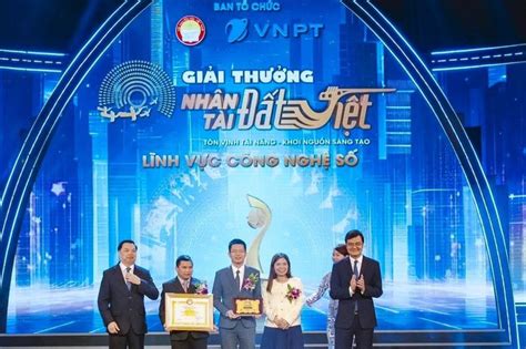 Nền Tảng Tiếng Anh Ioe đạt Giải Vì Sự Nghiệp Khuyến Học Báo Vietnamnet
