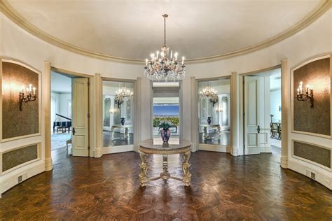 Zsa Zsa Gabors Onetime Home In Bel Air Fetches 20 8 Million Los