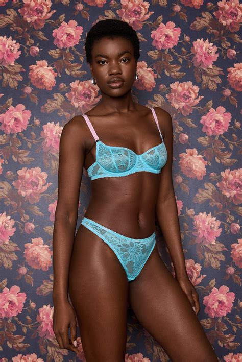 Iona Lace Thong Dora Larsen