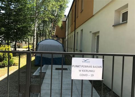 Punkt Pobrań Badań Drive Thru Oraz Badań W Kierunku Covid 19 Przy