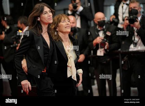 Charlotte Gainsbourg Left And Jane Birkin Pose For Photographers Upon