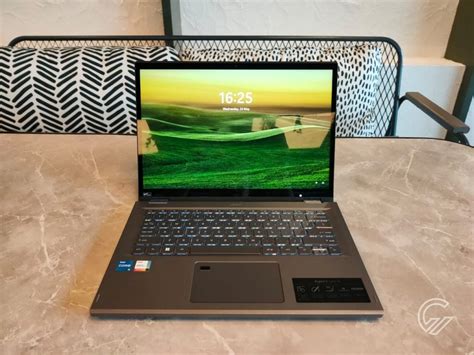 Hands On Acer Aspire Spin Gadgetren
