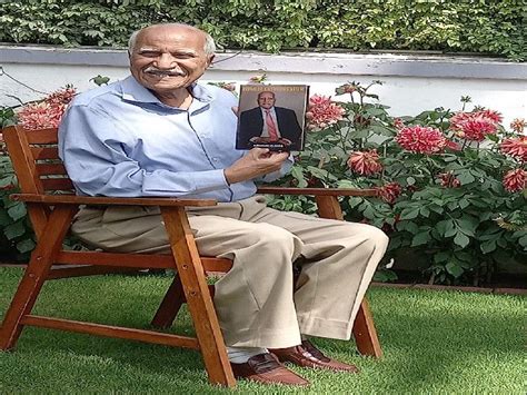 The Story Of Refugee Becoming A Successful Entrepreneur In A Book Refugee Entrepreneur