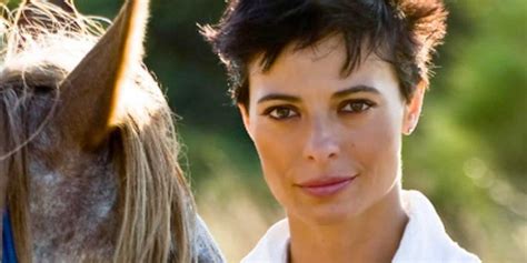 Natalia Estrada Compie 50 Anni “basta Con La Tv Vivo Tra Ranch E