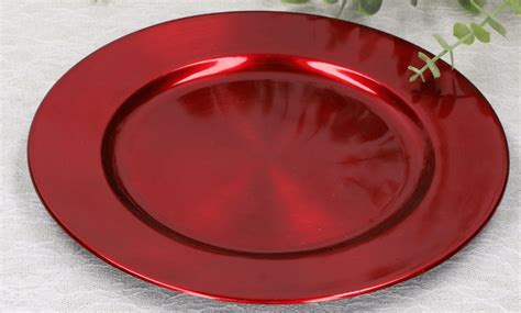 Up To 56 Off Four Six Or Twelve Pack Of Metallic Effect Plastic Charger Plates Groupon