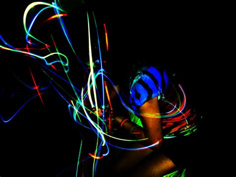 Pretty Rave Girl By Xxozanaoxx On Deviantart