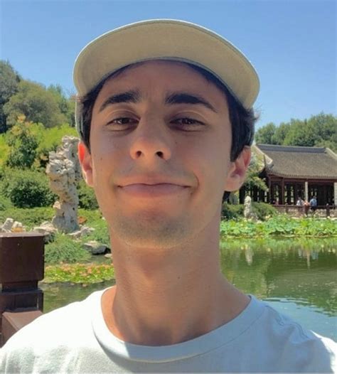 Joshua Block Age Net Worth Girlfriend Family Biography Entertainer Wiki