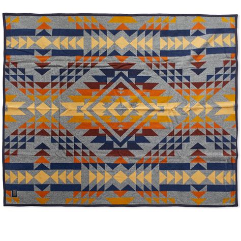 Pendleton Jacquard Napped Throw Smith Rock End Gb