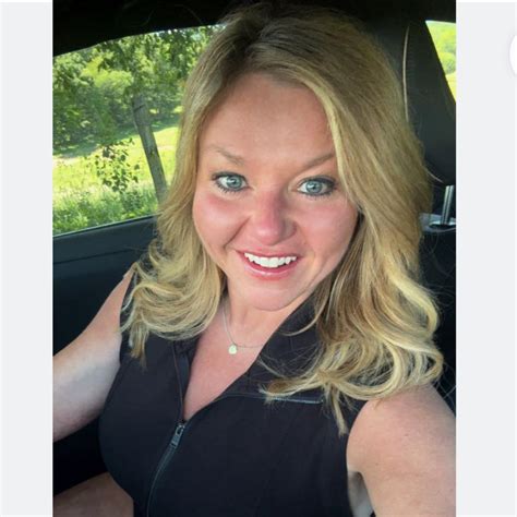 Knox Rail Salvage Isnt This Couch The Cutest😍💙 Besides The Beauty