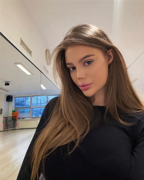 Marta Chernenko Martachernenko • Instagram Photos And Videos