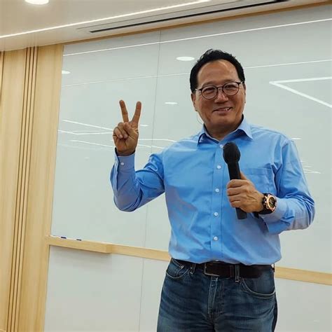 Lee Junwoo Leejunwoo • Threads Say More