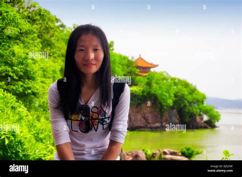 Wallpaper Beautiful Chinese Girl Look Blurry Background 3840x2160 Uhd