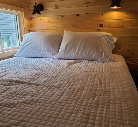 Vineyard Tiny House Is A Wine Lovers Hide Out In Michigan